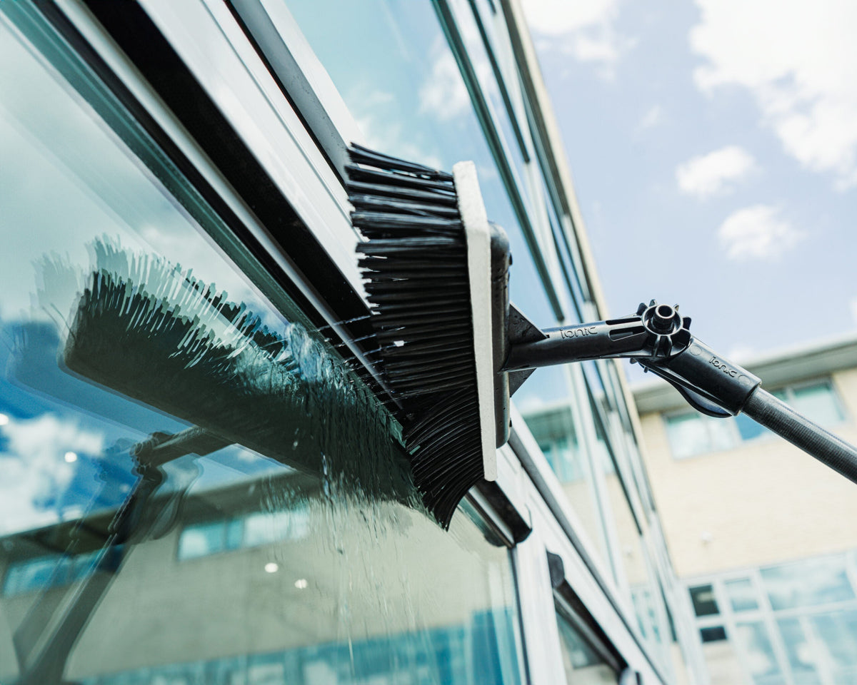 Innovations in High-Rise Window Cleaning: Enhancing Safety and Efficie ...